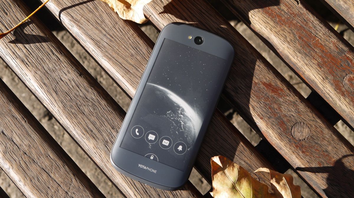 Yotaphone 2 review | TechRadar