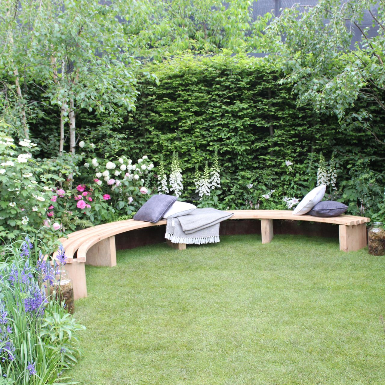 Garden screening ideas – 21 stylish ways to zone your space | Ideal Home