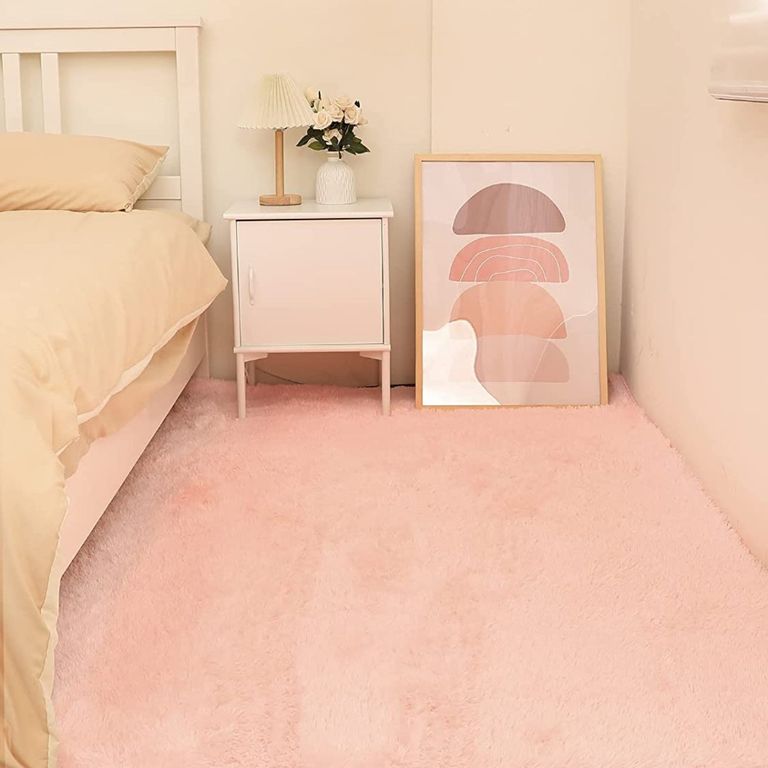 Ways to cover carpet in a rental — 7 clever ways | Real Homes