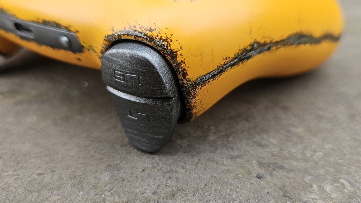 PB Tails Metal Crush TMR Review: Fallout vibes controller with TMR ...