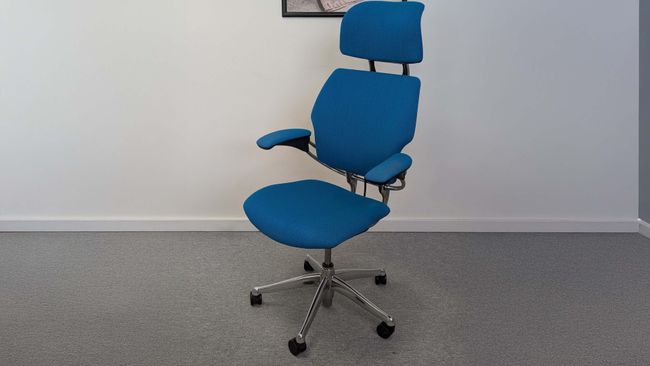 Humanscale Freedom Chair with Headrest review | PC Gamer