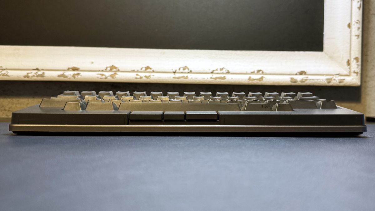 HHKB Studio Review: Trackpoint, No Topre | Tom's Hardware