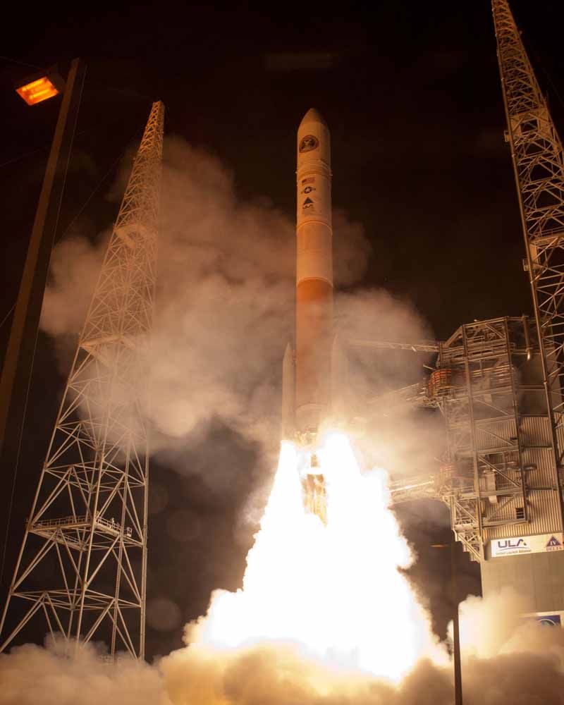 Photos: Air Force Satellite Launch Lights Up the Night | Space