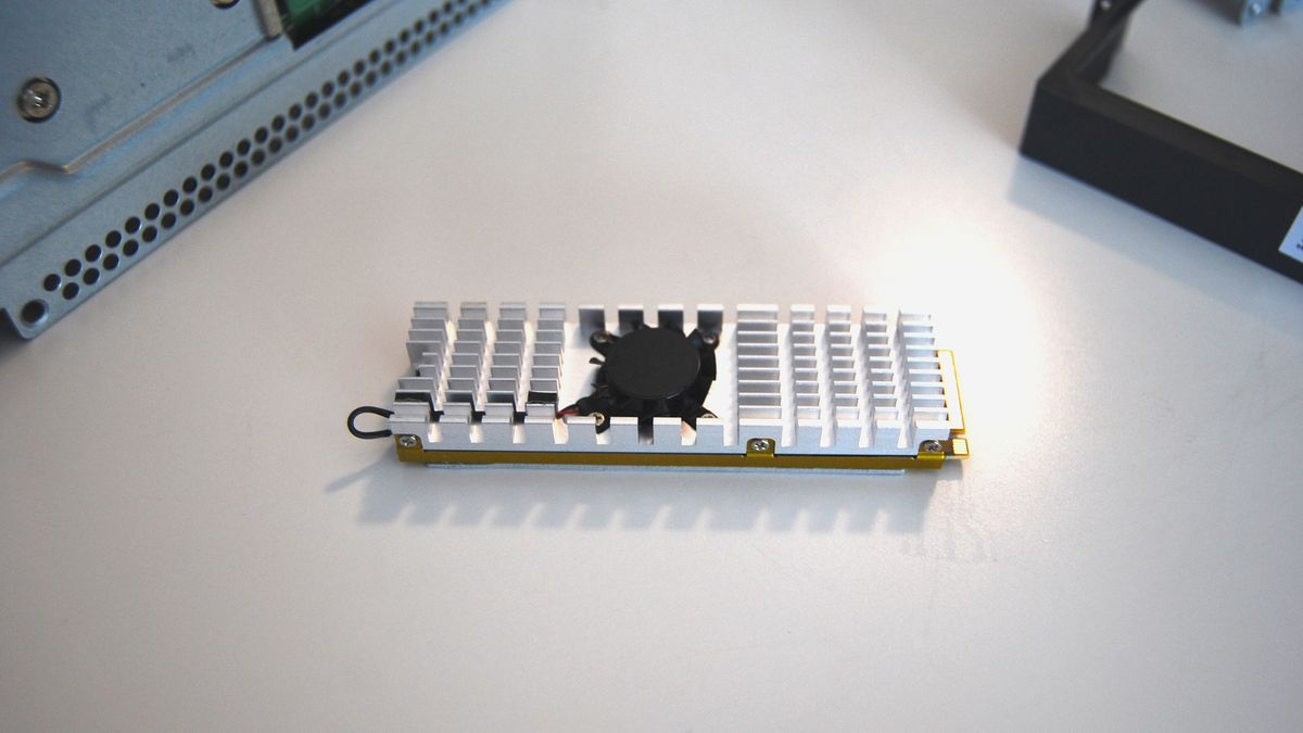 This Lenovo mini PC is the first I've seen to use a discrete NPU, but ...