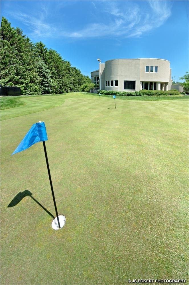 Peek Inside Michael Jordan's Stunningly Chic Mansion