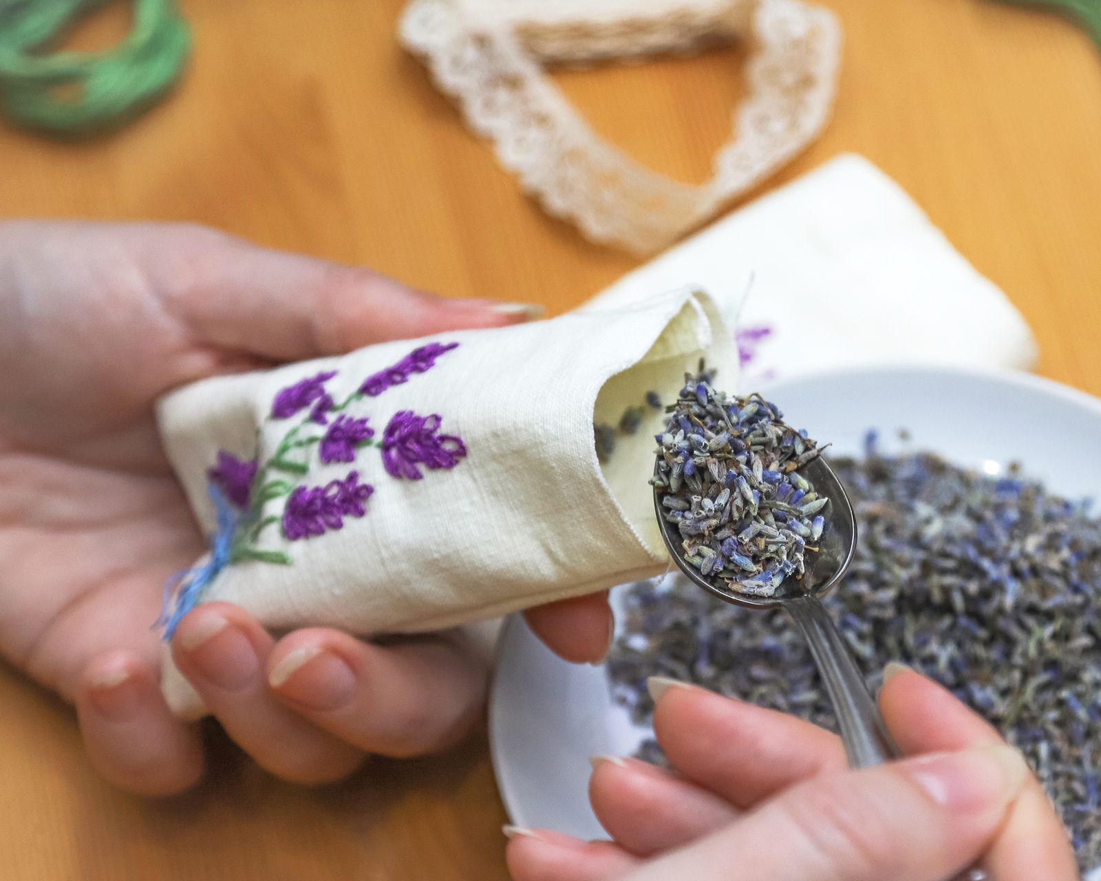 8 Lavender Craft Ideas To Savor Your Garden Harvest | Gardening Know How