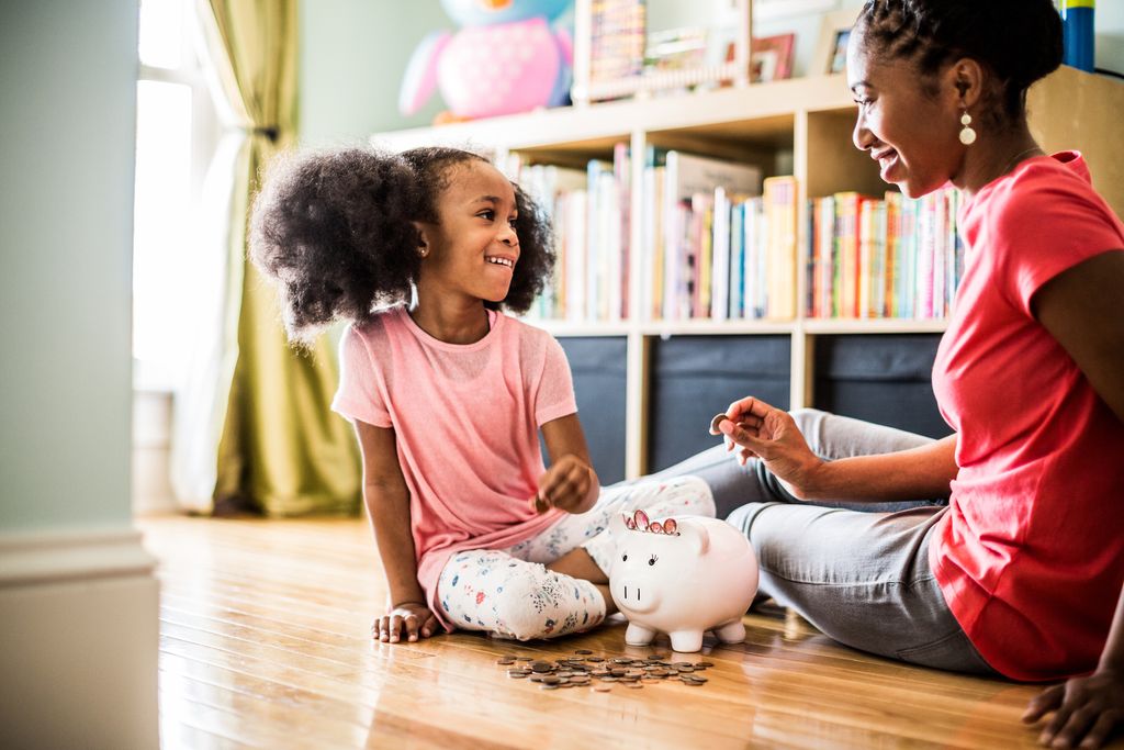 Pros and cons of pocket money - is it a good idea? | GoodtoKnow
