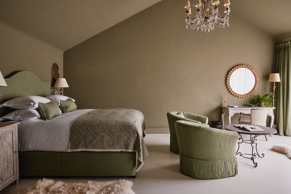 Secrets To A Better Night's Sleep with Thyme's Caryn Hibbert