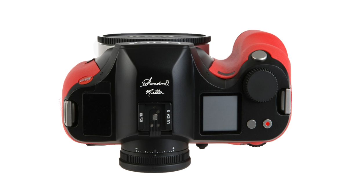 Special edition Leica S3 in red colorway limited to just 10 cameras ...