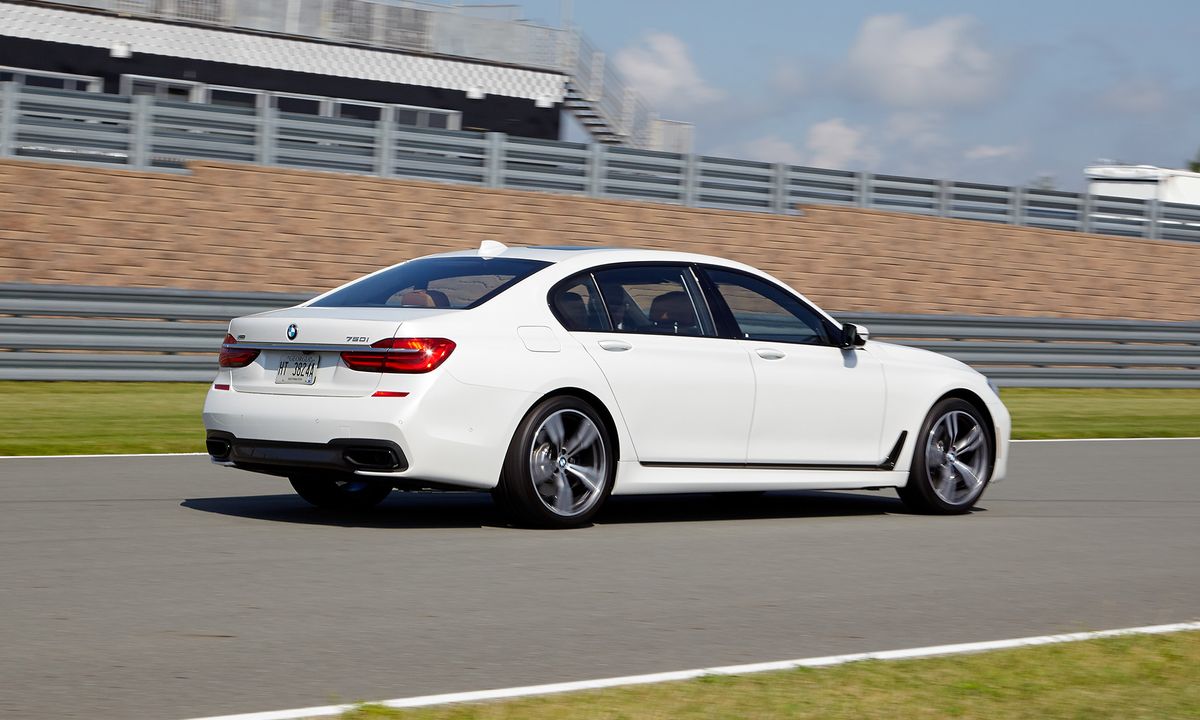 BMW 7 Series Tested: Here's The Tech You Get for $100K | Tom's Guide