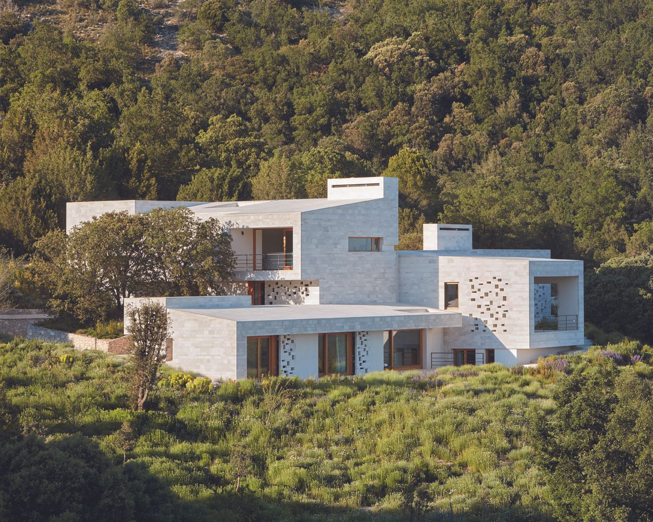 Architectural solutions to off grid living | Wallpaper