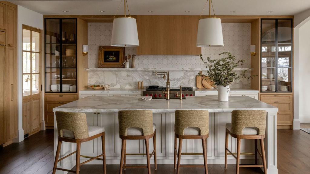 10 split-level kitchen island ideas that are pretty and practical ...