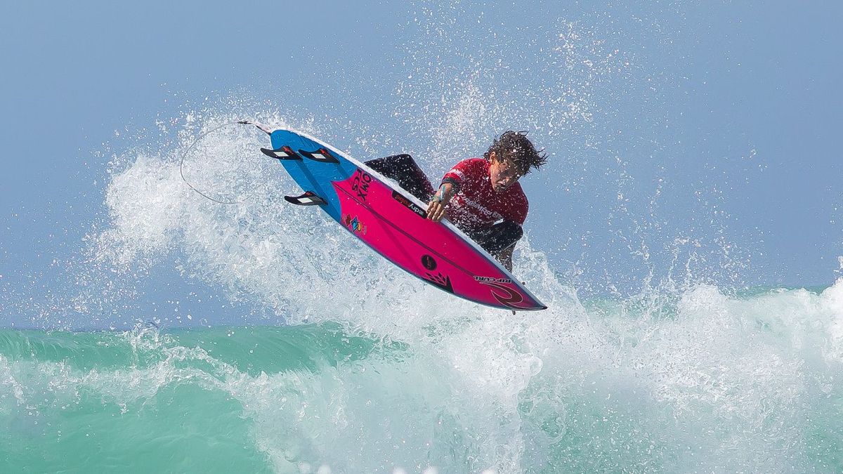 Cornish 15-year-old crowned best young surfer in the world | The Week