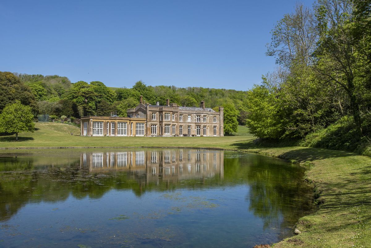 The £30 million Dorset estate that comes with a 200-year-old mansion, a ...