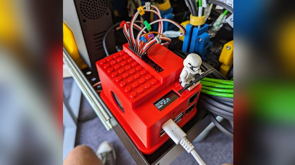 Raspberry Pi KVM Powers On 16 Mac Minis with 8 Servos | Tom's Hardware