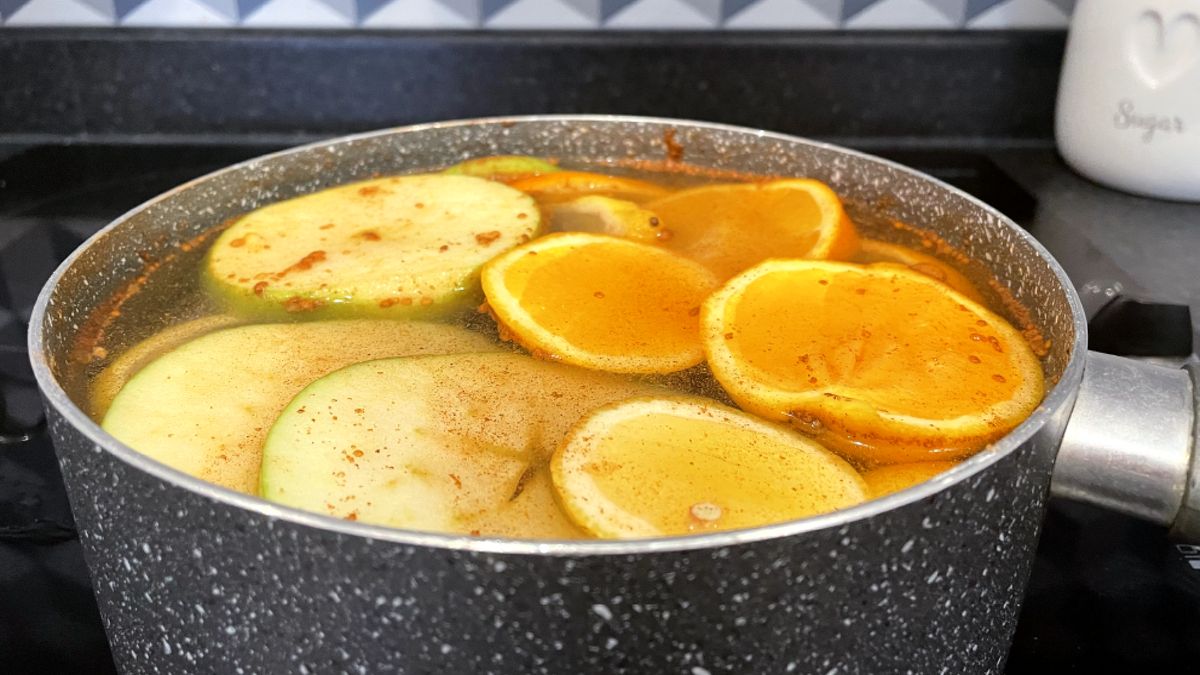 What is a fall simmer pot and how to make one | Tom's Guide