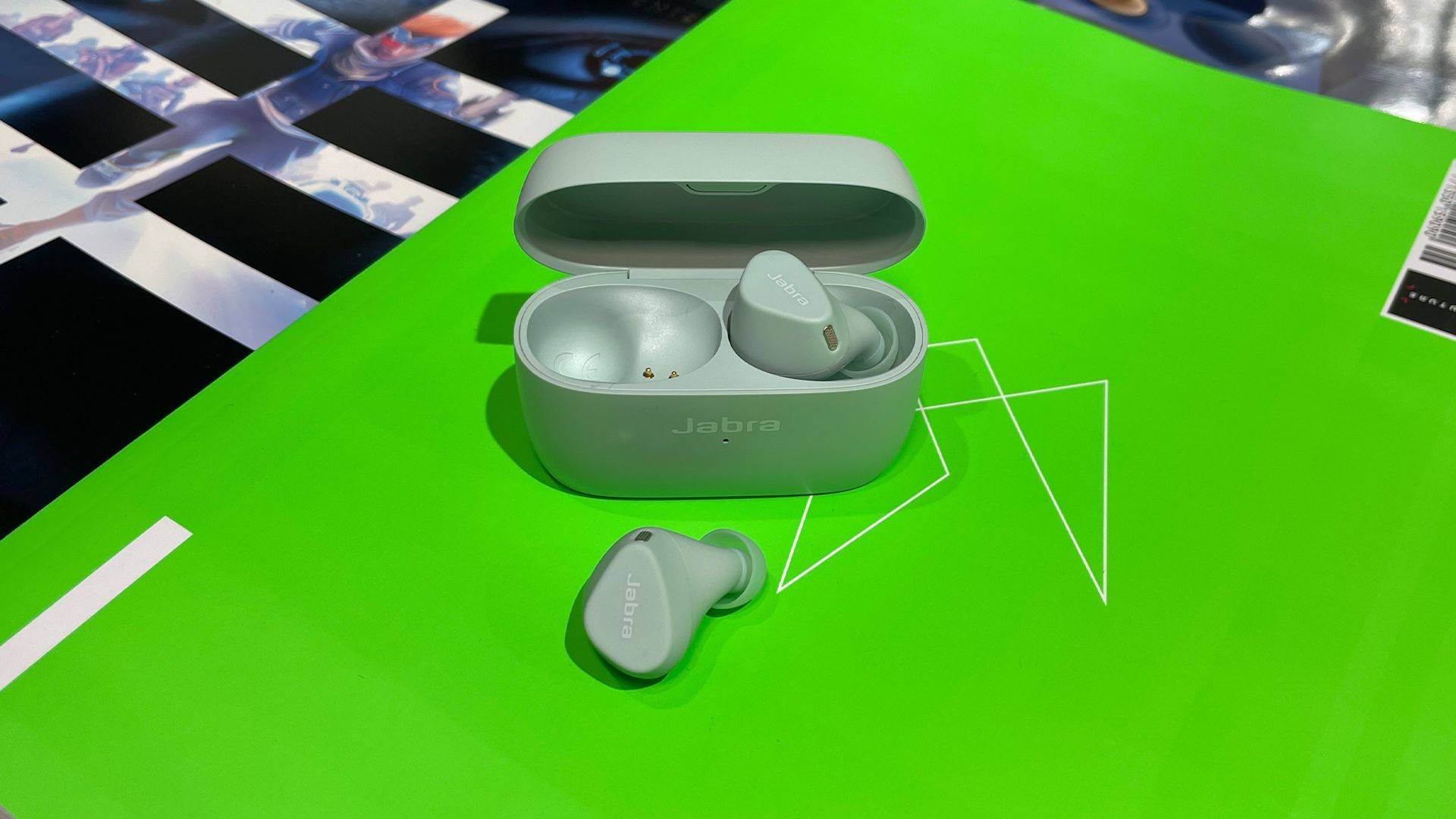 Jabra Elite 4 Active review: small, light and energetic wireless ...