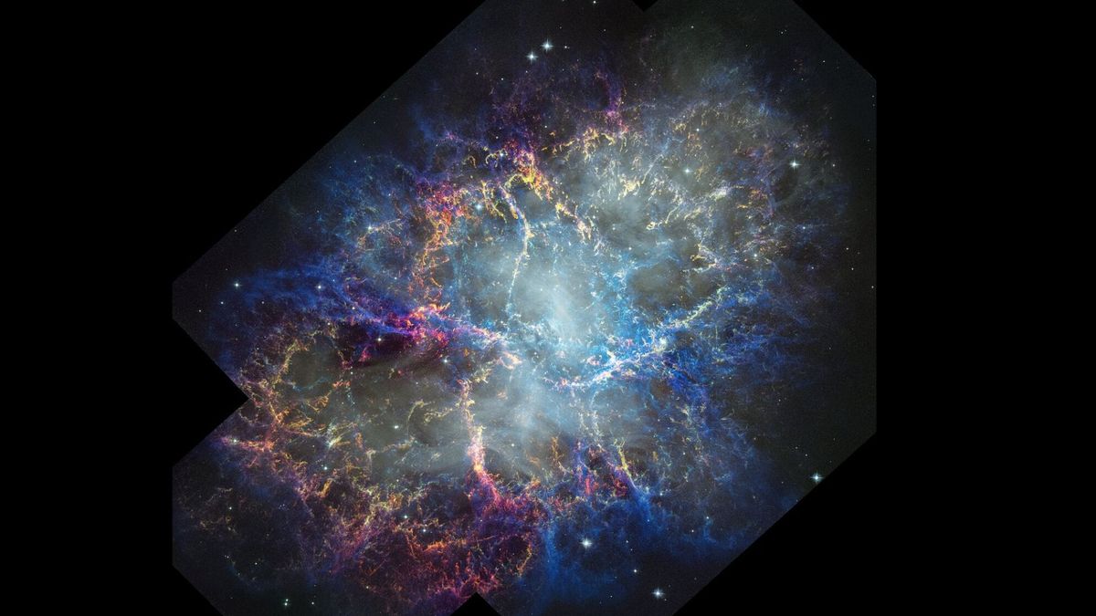 Hubble images taken 25 years apart show big changes in the iconic Crab ...