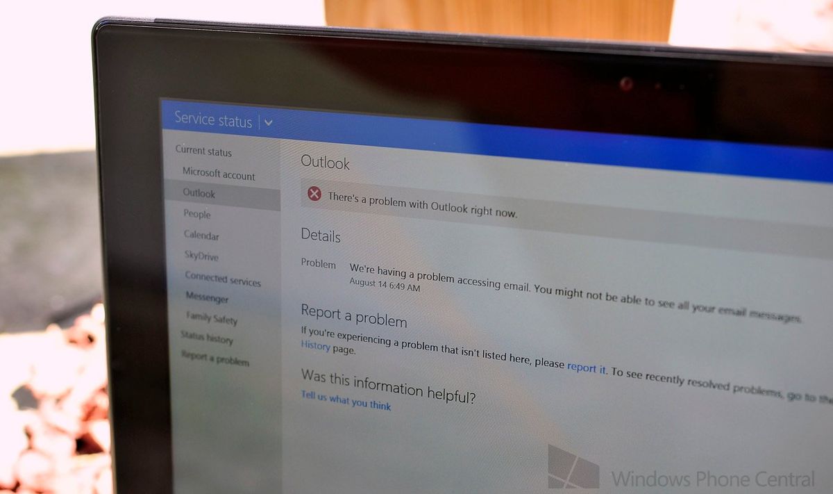 Service Announcement: Outlook and SkyDrive experiencing downtime for ...