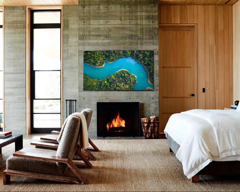 How to find the best TV viewing angle for your space | Livingetc