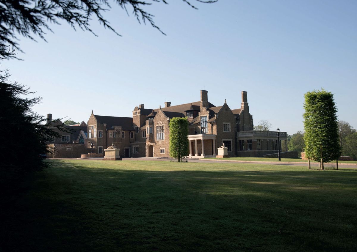 An extravagant Surrey mansion with a helipad, an American diner and a ...