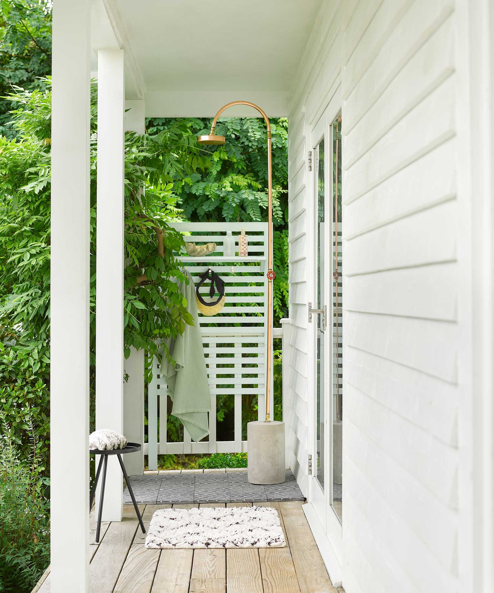 DIY outdoor showers: 11 designs and projects to try | Gardeningetc