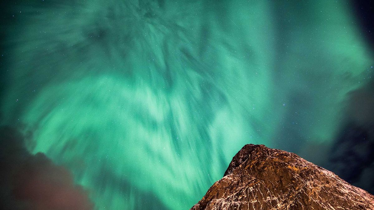 Spring is typically aurora season each year. Here's why. | Space