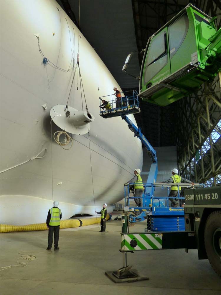 In Photos: Building the World’s Largest Airship (Airlander 10) | Live ...
