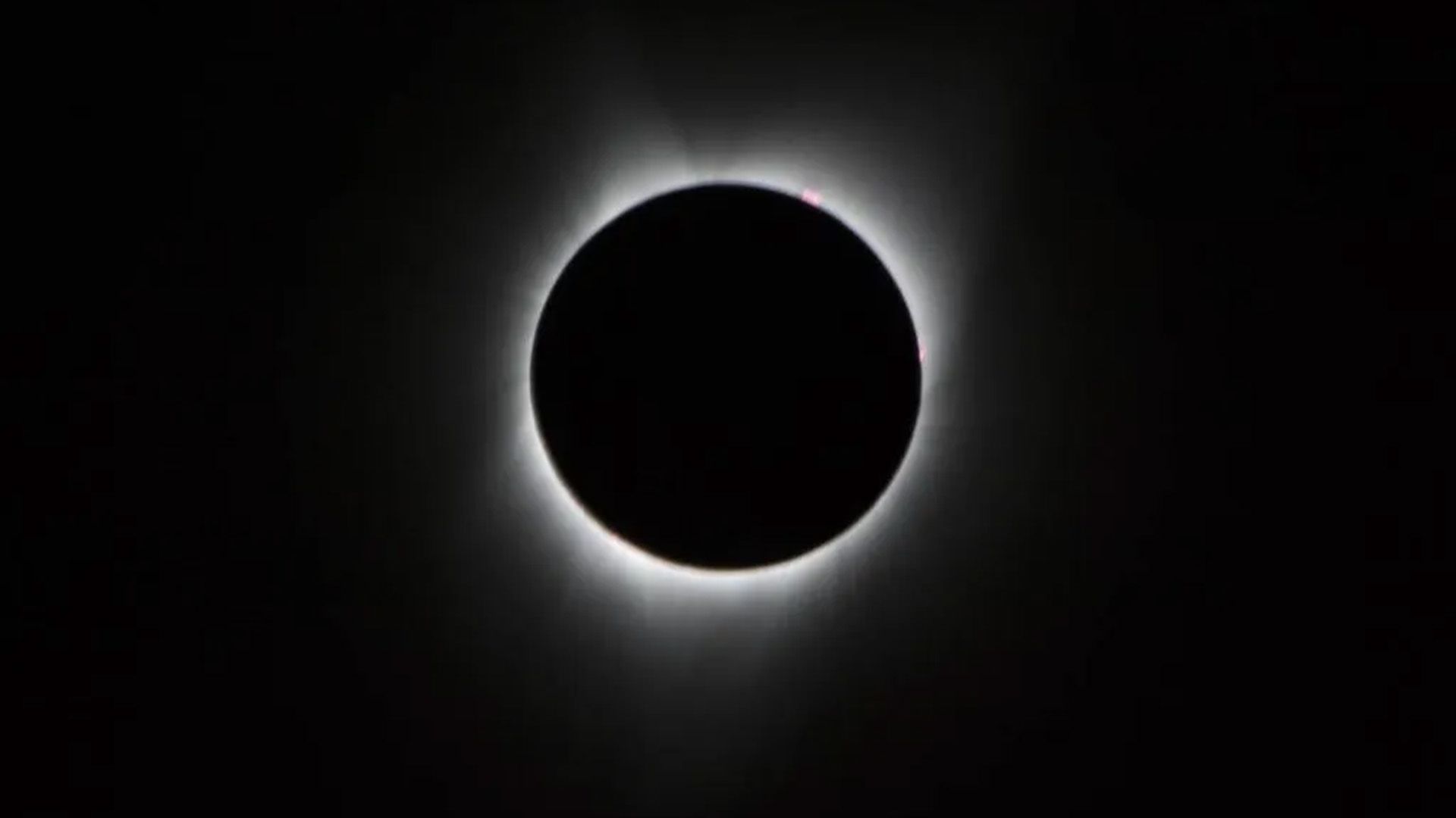 Watch live! The total solar eclipse has begun over North America ...