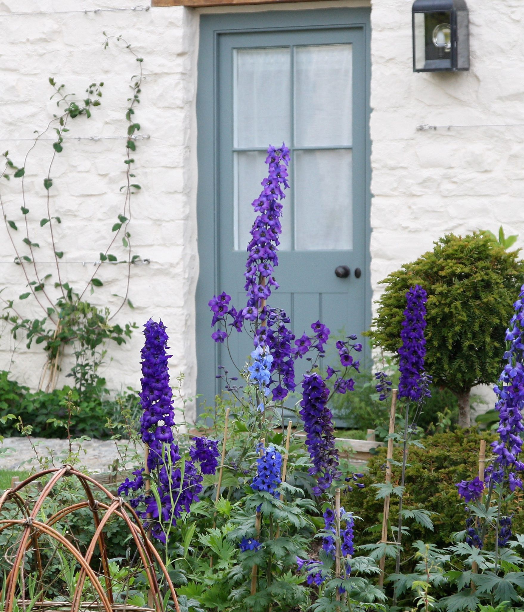 The Prince and Princess of Wales inherited this farmhouse | Homes and ...