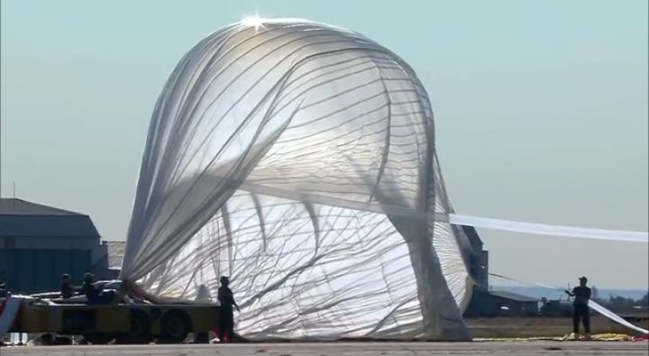 Supersonic Skydive: Daredevil to Attempt 23-Mile Jump Sunday | Space