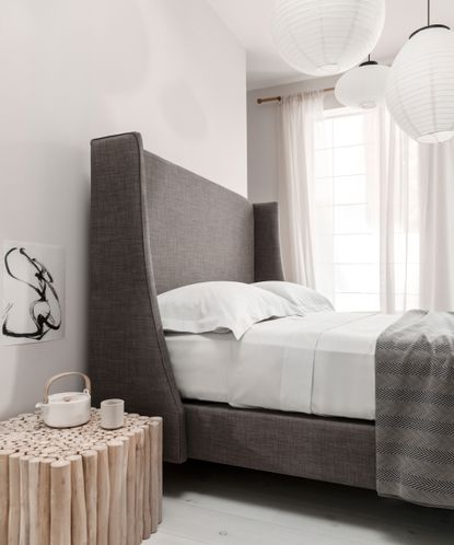 How to decorate with a king size bed in a small room | Real Homes