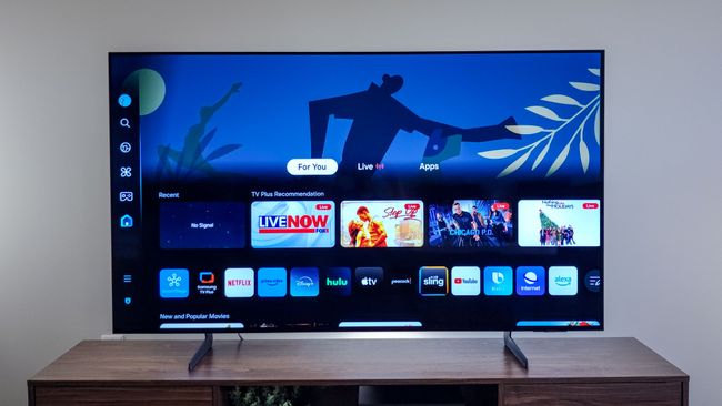 I spent a few hours with the world's cheapest OLED TV — what I like ...
