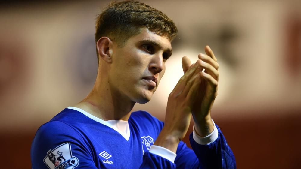 Martinez slams Chelsea over Stones pursuit | FourFourTwo