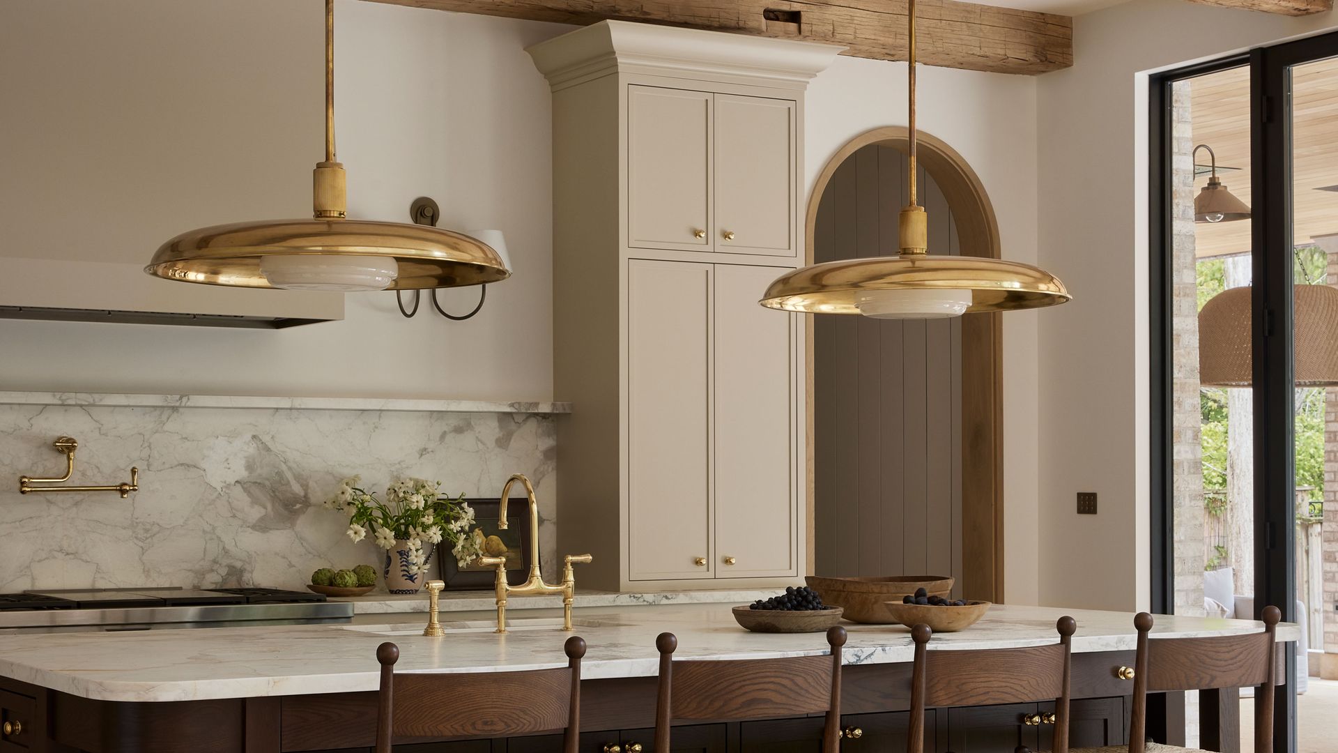 10 Beige Kitchen Ideas — How Designers are Using Neutrals | Livingetc