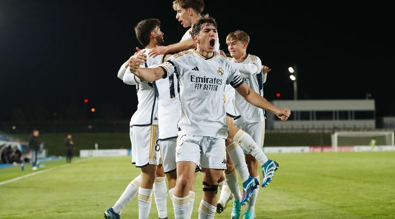 WATCH: Real Madrid goal stands as TWO BALLS end up in the back of the ...