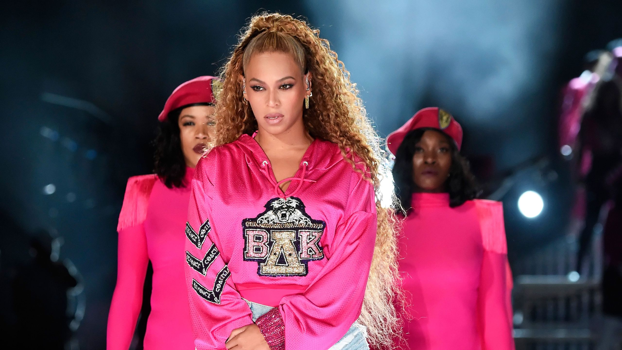 Beyonce's Coachella Documentary Trailer Is Here and Fans Are Losing It ...