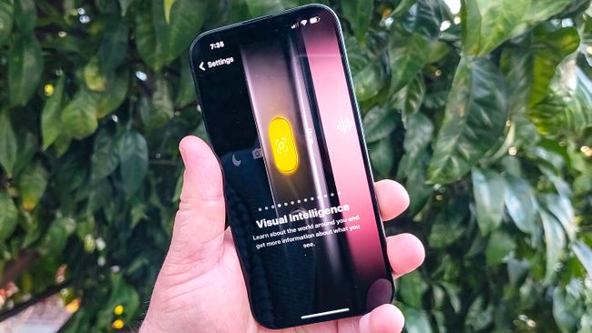 Apple Vision Pro — this new free app turns any image into a 3D spatial ...