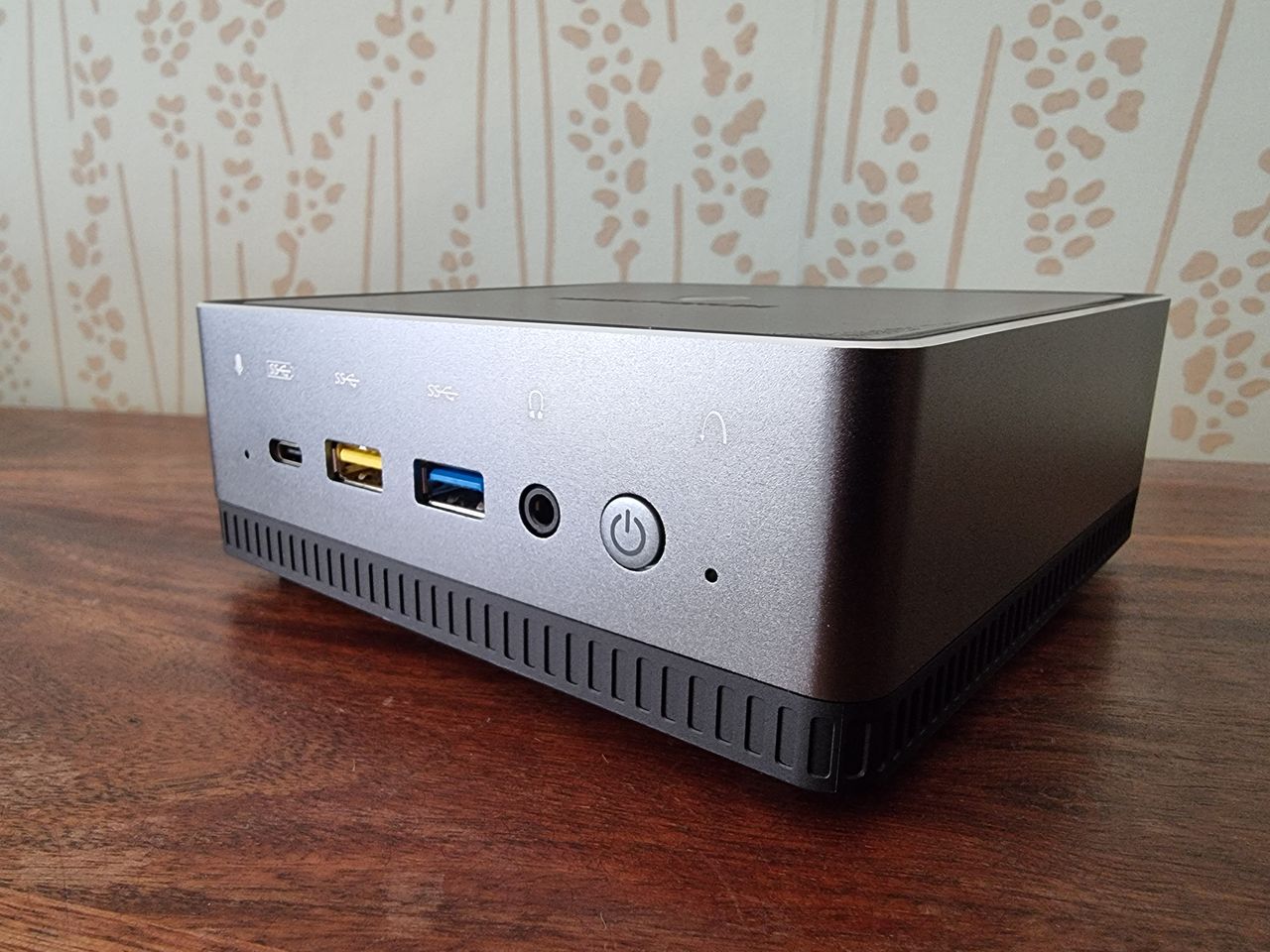 Minisforum EliteMini UM700 review: a pint-sized powerhouse PC | T3