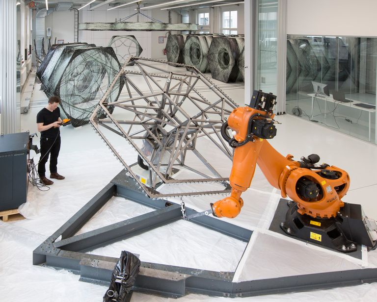 Robotics and nature entwine in V&A's courtyard pavilion | Wallpaper*