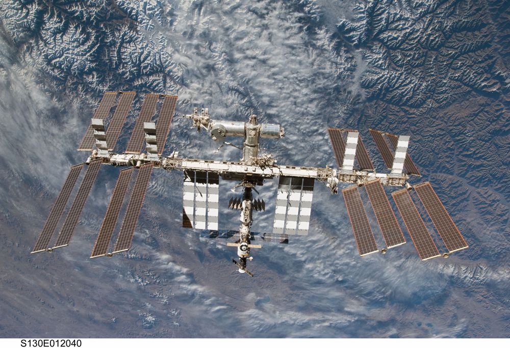 International Space Station: Facts, History & Tracking | Space