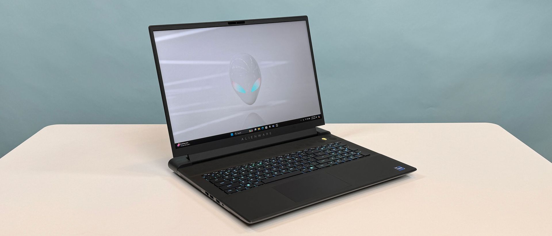 Alienware m18 R2 review: Big battlestation with clicky keys | Tom's Hardware