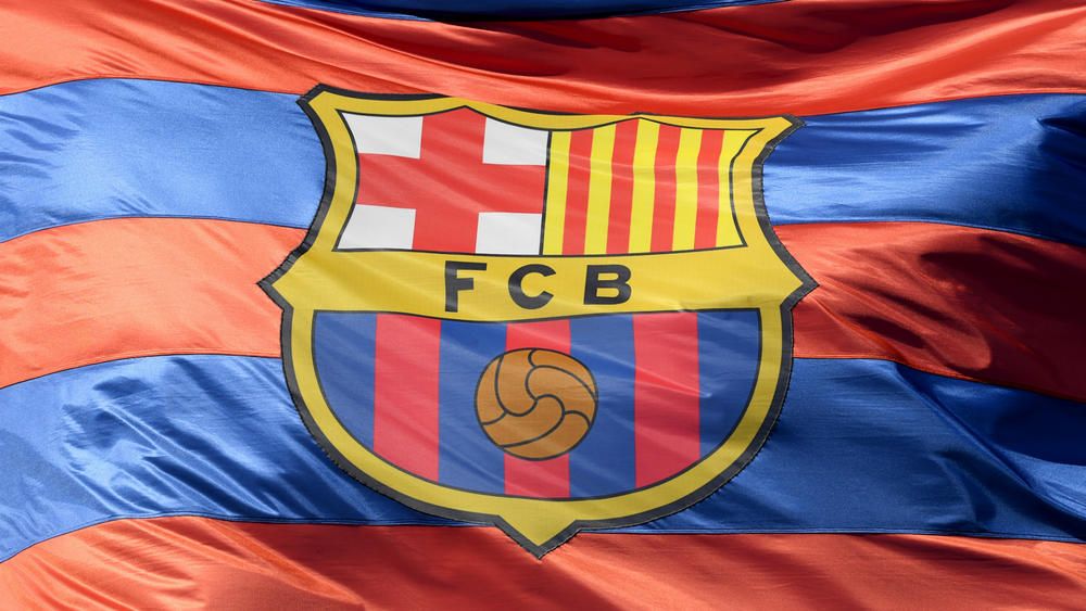 Spot the difference? Barcelona propose new club crest | FourFourTwo