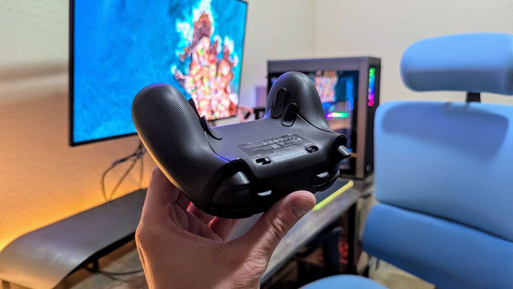 Razer Wolverine V3 Tournament Edition review: Get the best for half the ...