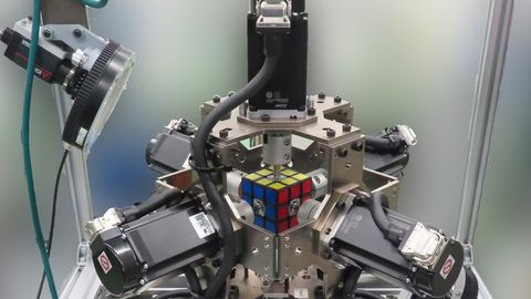 This AI-powered robot has worked out how to solve a Rubik's Cube in ...