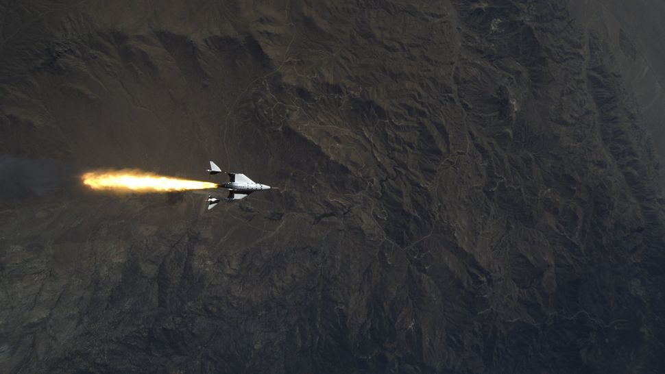 Photos: Virgin Galactic's VSS Unity Aces 2nd Powered Test Flight | Space