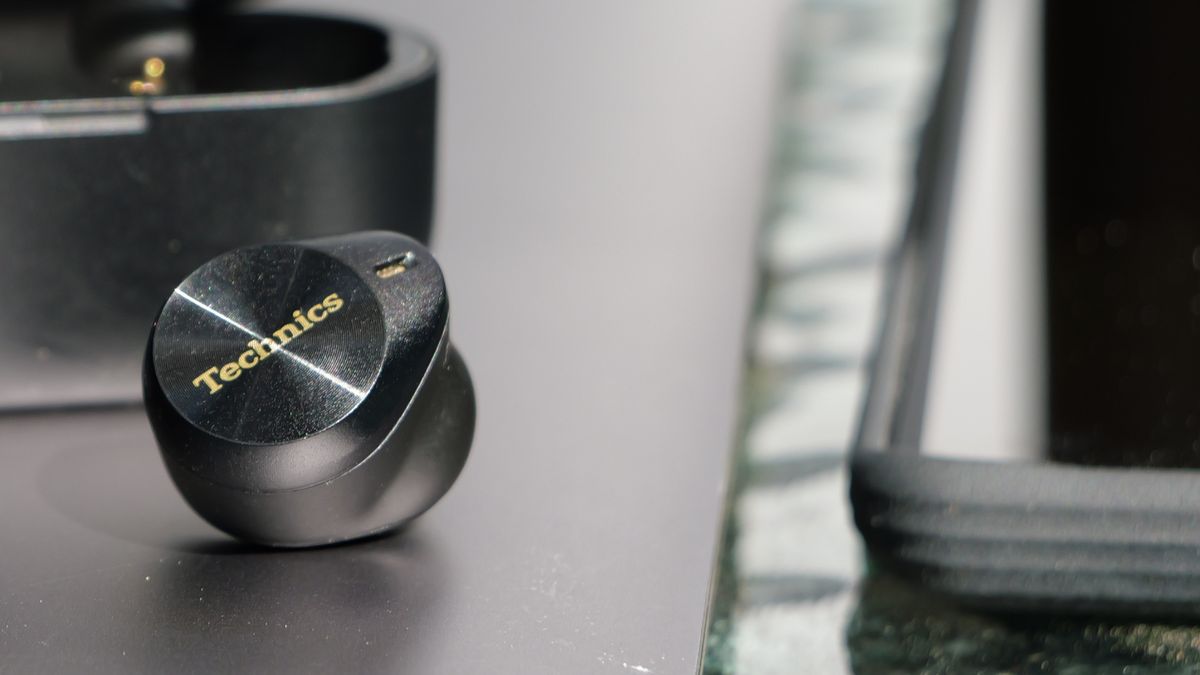Technics EAH-AZ80 earbuds review: Audio and ANC like it was meant to be ...