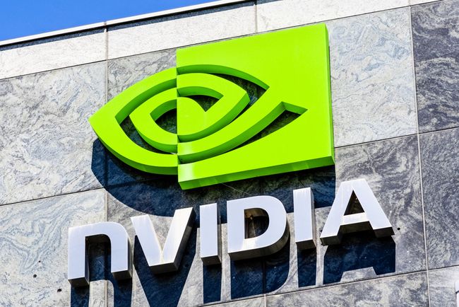 Ampere in the Oven: Nvidia Cooks up 'World's Largest Graphics Card ...