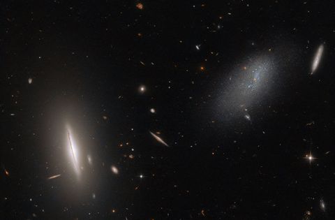 Hubble spies odd pair of galaxies near Big Dipper (photo) | Space
