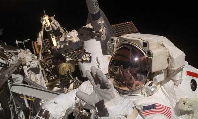 Mission Atlantis: Astronauts to Rehearse Shuttle Fix, Stow Solar Array ...